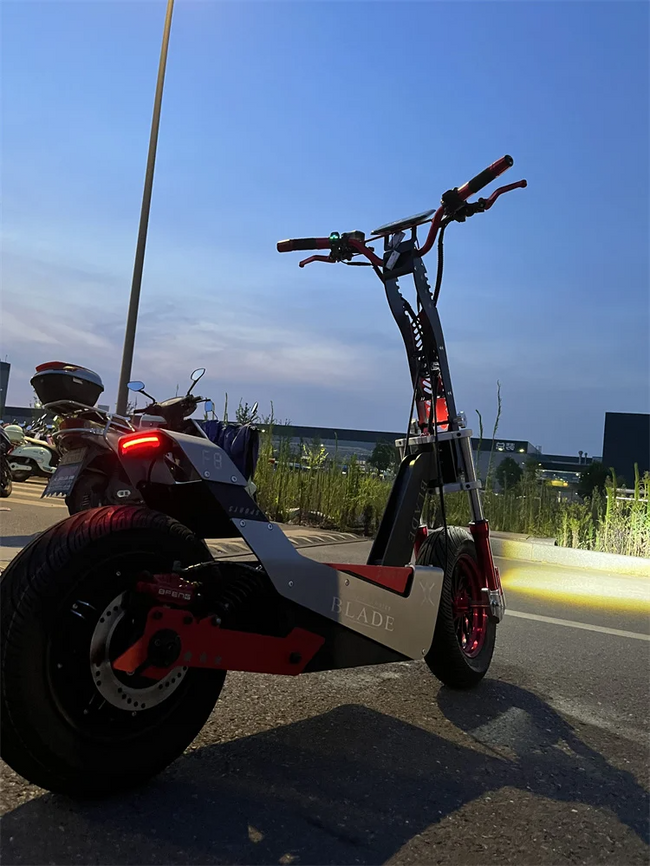 Racing 8000w 15000w QS 72V Electric Scooters High Speed 85kmh 140kmh